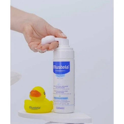 Mustela Schaumshampoo für Neugeborene - SweetCare Germany
