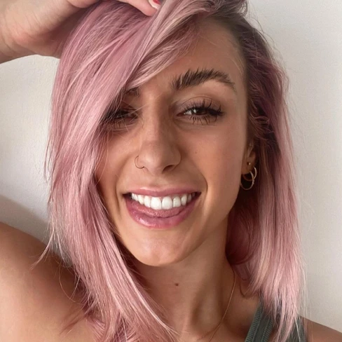 milk_shake Pink Lemonade Shampoo Pink Colour-Enhancing - SweetCare ...