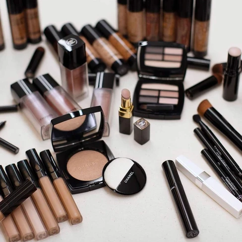 Chanel Ultra Le Teint Correcteur Longwear Concealer - SweetCare Portugal