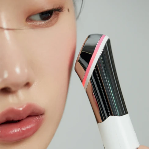 Medicube Age-R ATS Air Shot Facial Electrostimulation Device ...