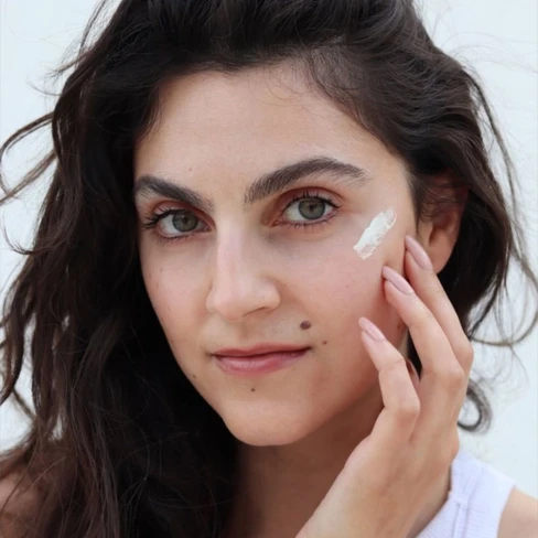 Dr Grandel Hydro Active Hyaluron Tinted Moisturizer SPF25 Adapts to the ...