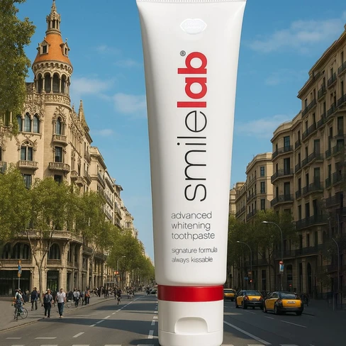 SmileLab Signature معجون أسنان مبيض أسنان متطور بتركيبة غير كاشطة - SweetCare Iraq