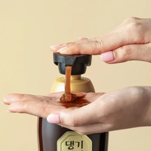 Daeng Gi Meo Ri New Gold Special Strengthening Shampoo - SweetCare ...