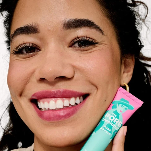 Benefit The POREfessional Smoothing Face Primer to Minimize the Look of ...
