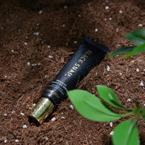 FarmStay Black Snail Premium Rolling Eye Contour Serum - SweetCare ...
