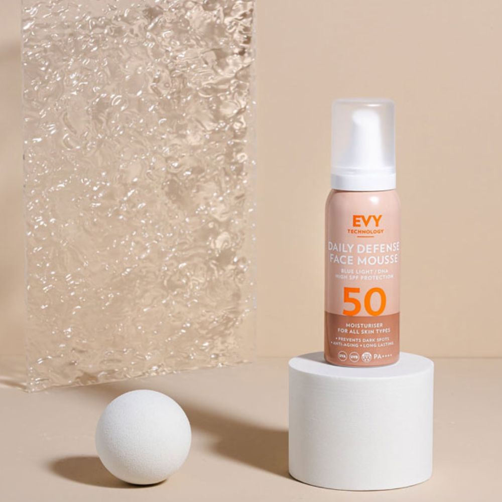 Daily Defense Face Mousse SPF50 Blue Light/DNA High SPF Protection ...