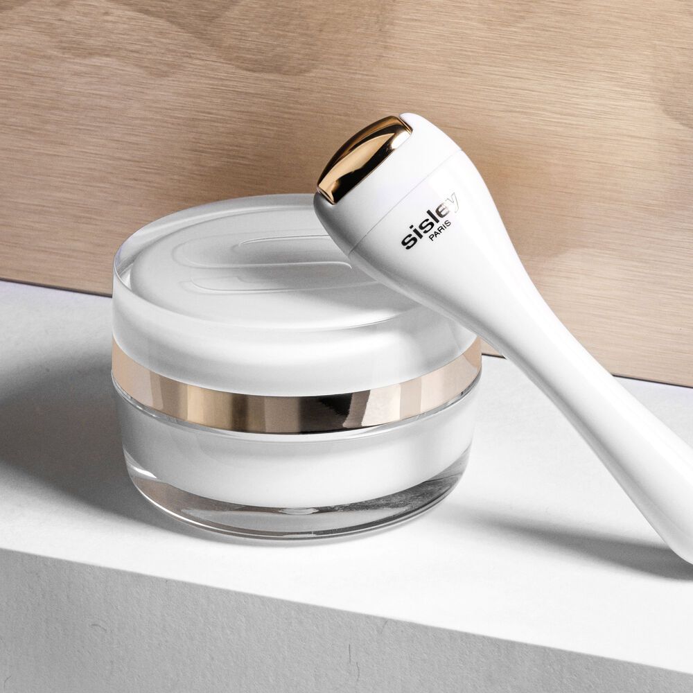 Sisley Sisleÿa L'Intégral Anti-Aging Eye and Lip Contour Cream ...
