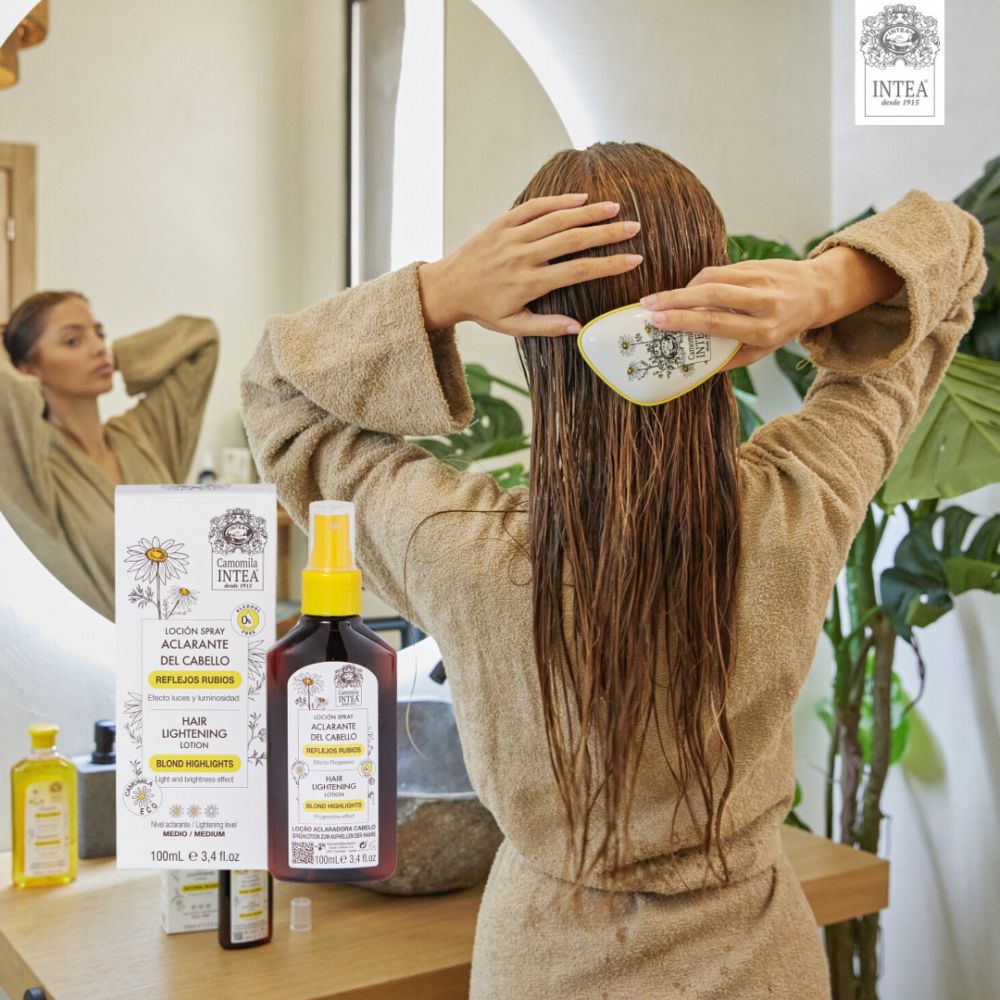 Intea Chamomile Hair Lotion Blond Reflexes - SweetCare Bangladesh